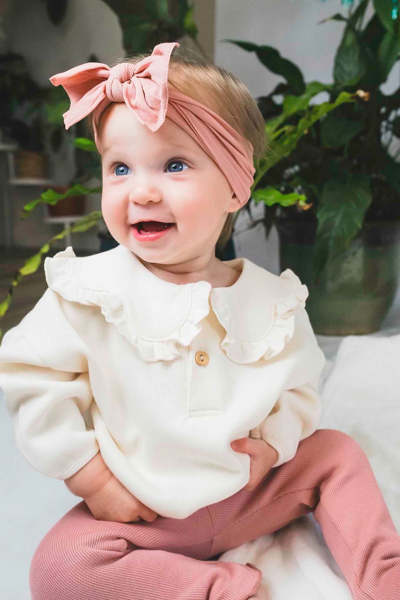 Perla Bib Sweater (Baby Girl) – Bowfish Kids