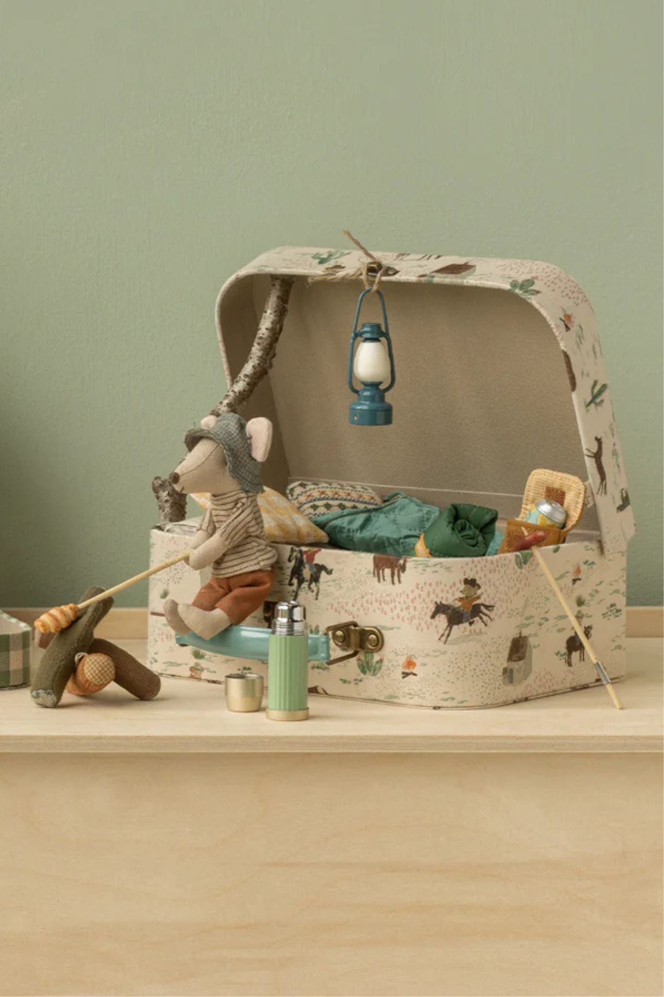 Maileg Pony Suitcase Set (3+ Years) – Bowfish Kids